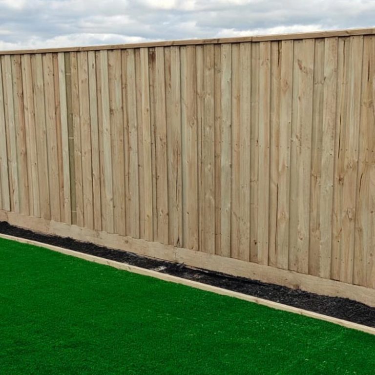 Timber Fencing - Outdoor Water Features Melbourne