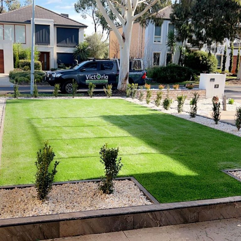 Artificial Grass Service Near Greenvale Melbourne | 03 8457 7997